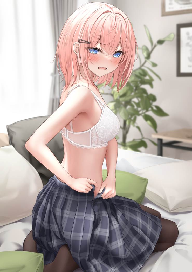なんで着替えてるときに入ってくるかなぁ插画师最中かーる的女孩插画图片 Bobopic