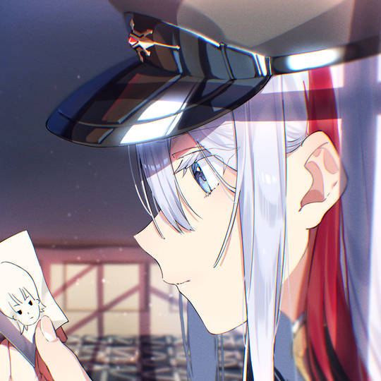 《86-不存在的战区-》头像图片，我爱弗拉迪蕾娜·米丽洁的颜值 | BoBoPic